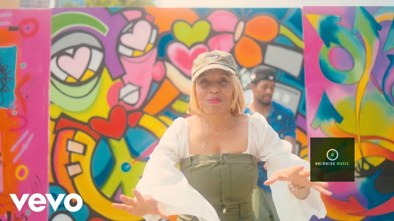 How Much Does a Famous Singer Make as a Salary in the U.S.?